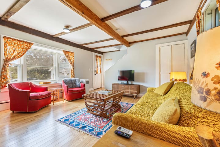 Poet's Nook: Cozy And Private 1br Apartment - Old Orchard Beach