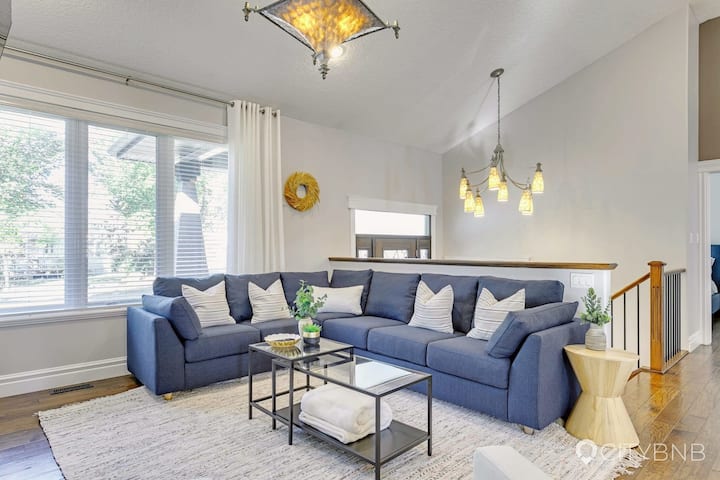 Grovenor. Sleeps 14. Family Home. Triple Garage. - Edmonton