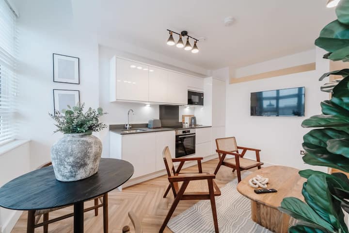 Modern Chester Flat In City Centre - Chester