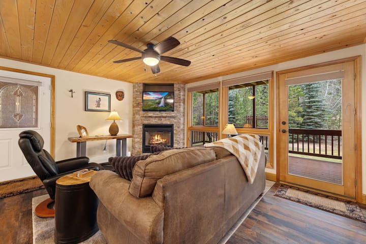 Riverfront, Mountain View, Close To Rmnp! - Estes Park, CO