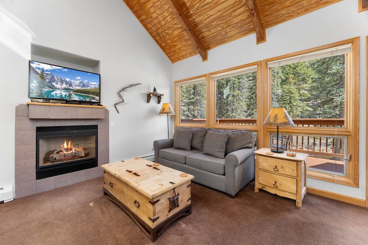 Riverfront, Mountain Views, Close To Rmnp! - Estes Park, CO