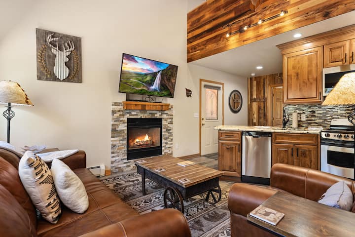 Riverfront, Mountain View, Close To Rmnp! - Estes Park, CO