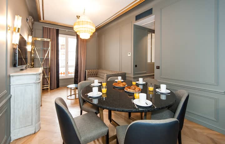 Un Luxueux 3-ch/2sdb Sur Les Champs Elysées - Gare Montparnasse - Paris