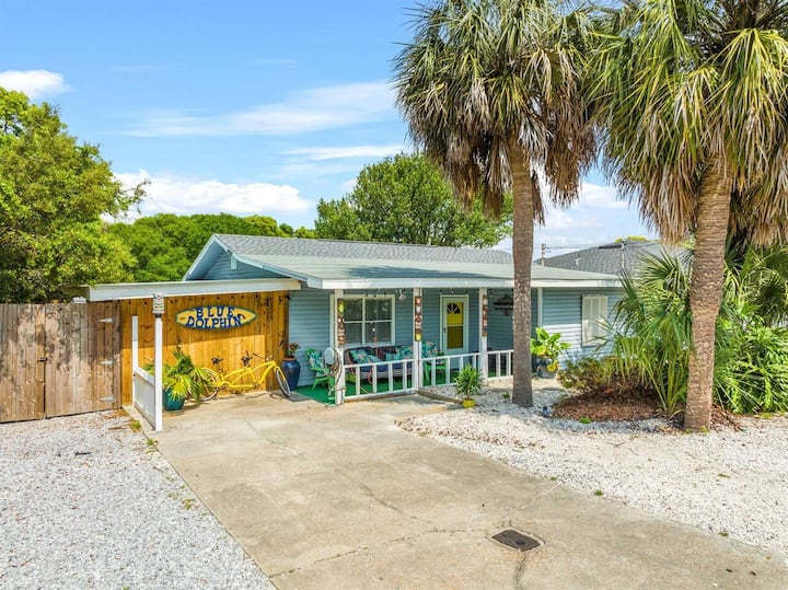 Private Beach Access! Large Yard+deck-pet Friendly - Panama City Beach, FL