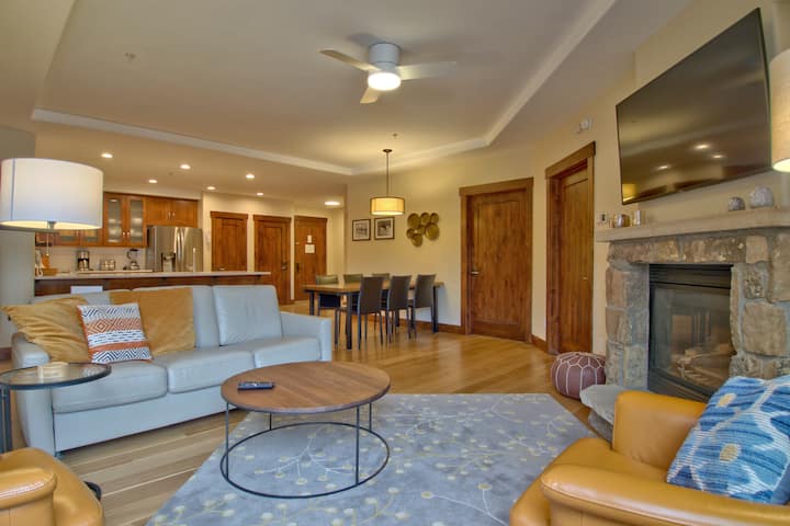 Crystal Peak Pioneer Condo: Slopeside Luxury - Breckenridge, CO