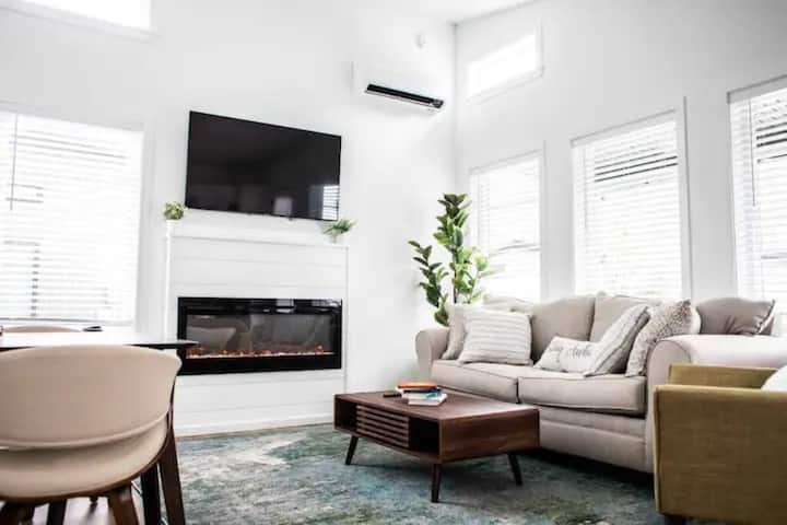 Quiet&bright Getaway; Minutes To Microbrewery - Maine