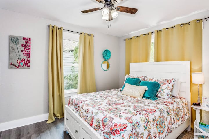 Flash Deal: 10% Off 3+ Nights Already Low Rates - Pensacola, FL