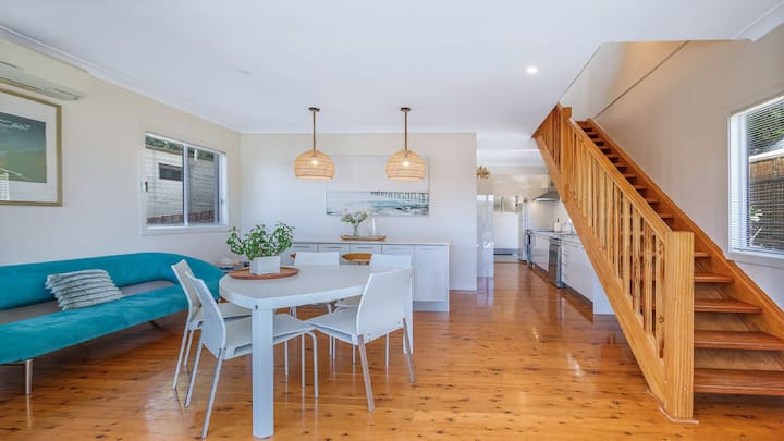 Pretty Beach Bay Vista By Holidayco. - Terrigal