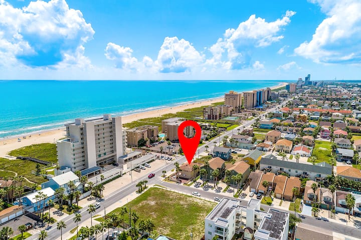 Spacious Beachside Home W/ Pool! Dog-friendly! - South Padre Island, TX