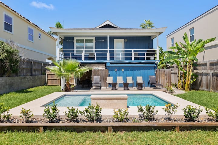 Private Pool + 1 Block To Beach • Sleeps 10 - South Padre Island