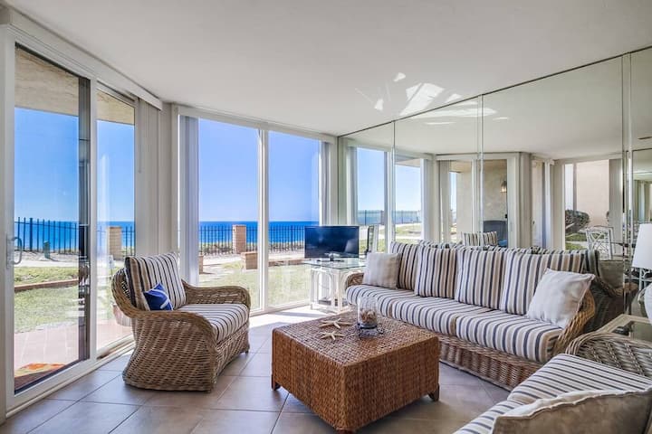 Stunning Cliffside Condo | Oceanfront - Carmel Valley - San Diego