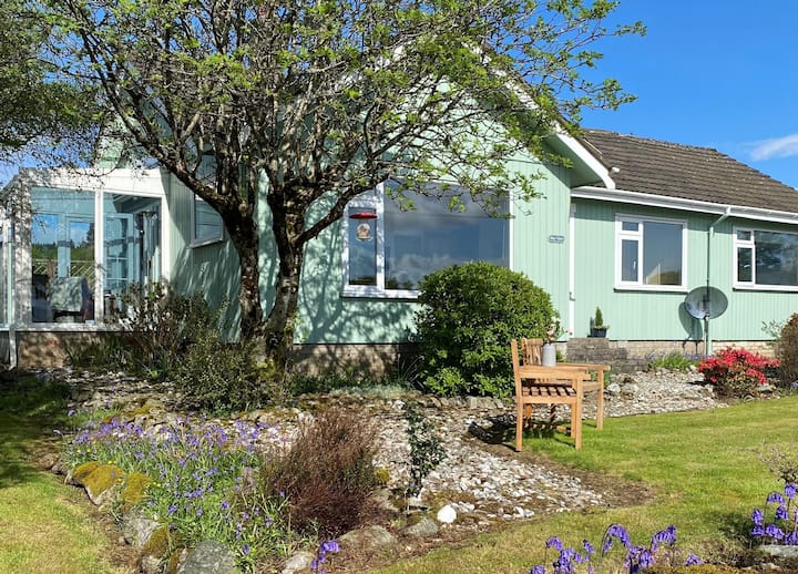 Bay View With Hot Tub, Waterfront, Sea Views - Lochgilphead