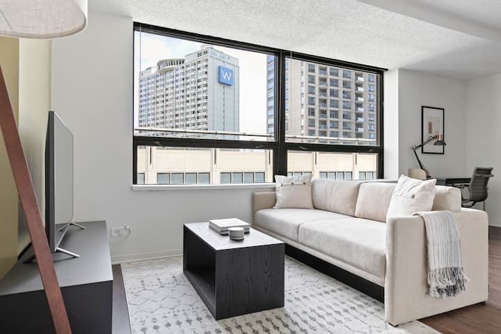 Blueground | Streeterville, Pool, Nr Navy Pier - Chicago, IL