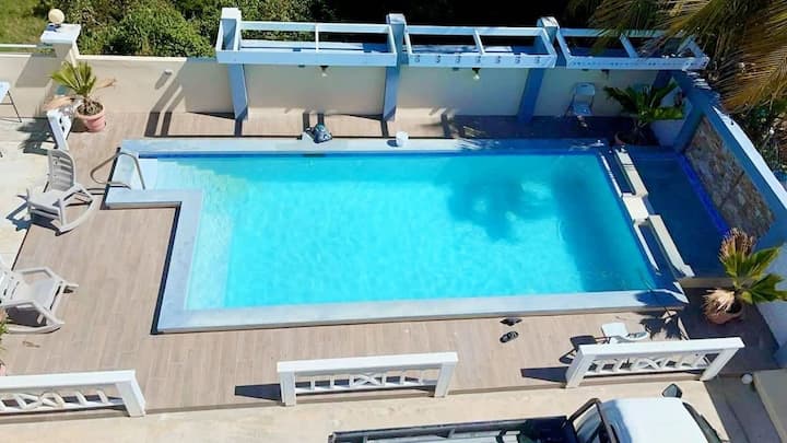 Roof Top Hideaway - Tobago