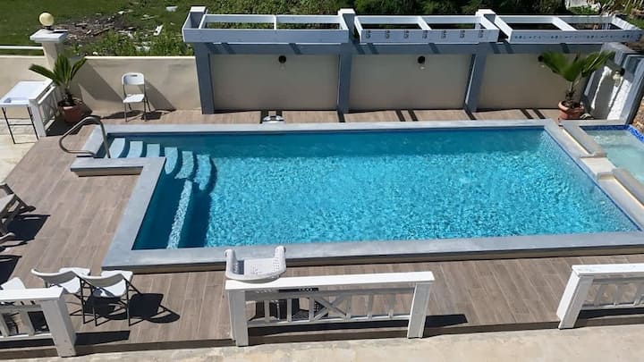 Roof Top Hideaway - Tobago