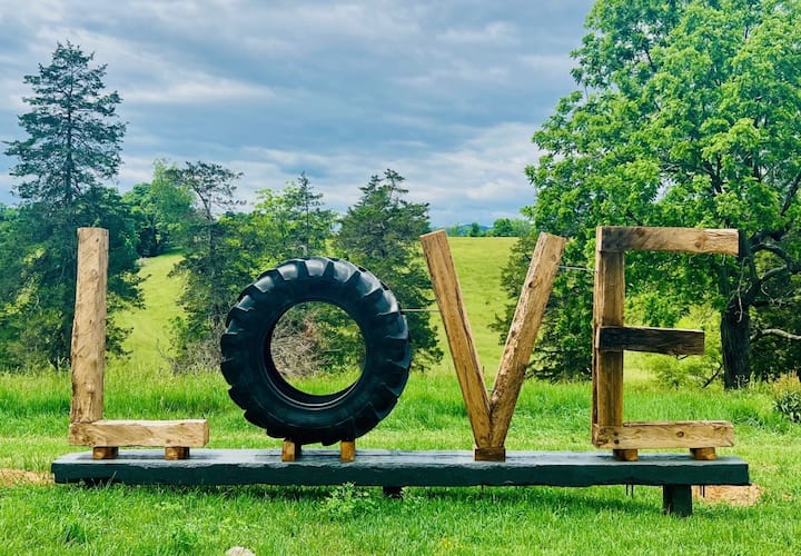 Farmhouse On Ranch! Campfires, Horses & Cattle - Stanley, VA