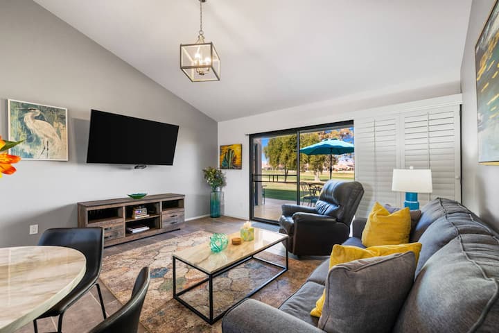 Stylish Palm Desert Getaway | Community Pool, Golf - Palm Desert, CA