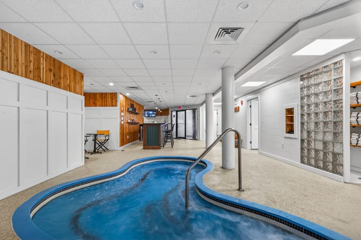 Pinnacle Condo | Pool, Hot Tub | Golf Nearby E11 - Killington, VT