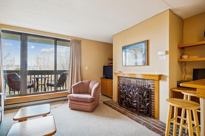Great Condo Killington Base Free Shuttle To Slopes - Killington, VT