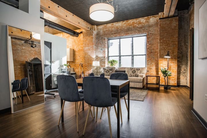 Moody Loft Rooftop&gym Rivermarket/dt - カンザスシティ, MO