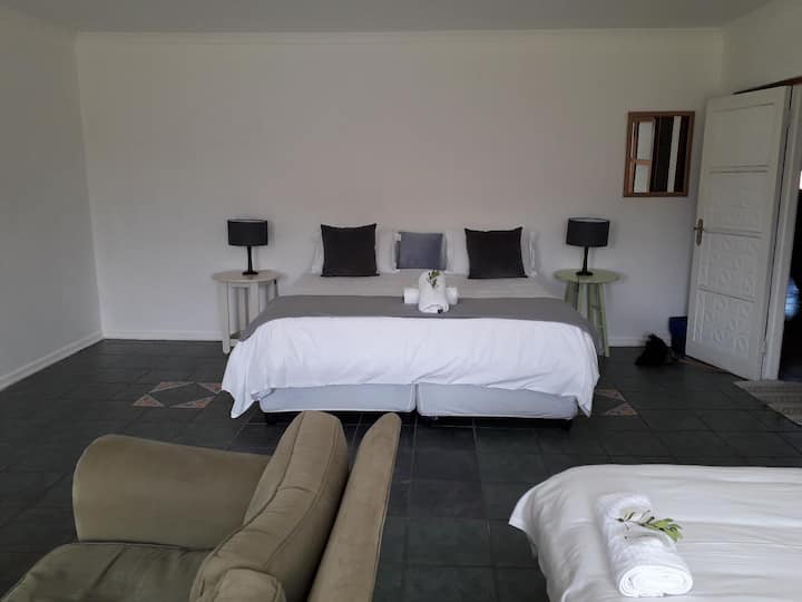 Surf Inn | Room 7 - Jeffreys Bay