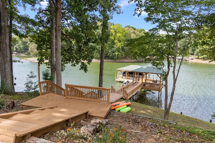 Hideaway Hill Lakefront Relaxation Great Amenities - Lake Norman, NC