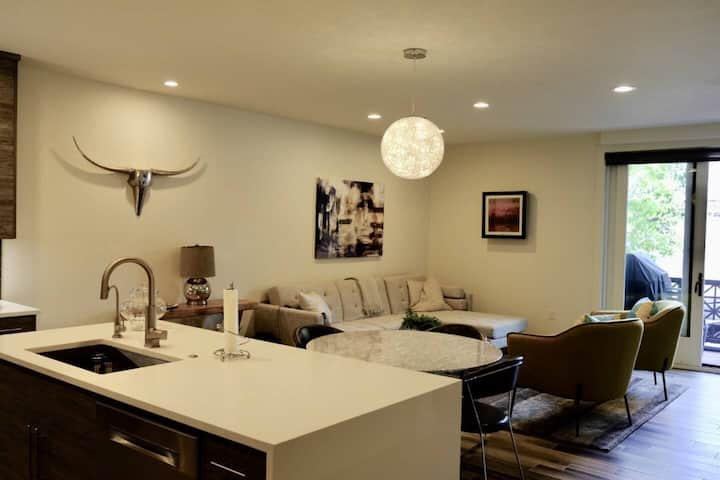 Downtown, Lujo, Moderno Condominio De 1 Habitación - Ketchum, ID