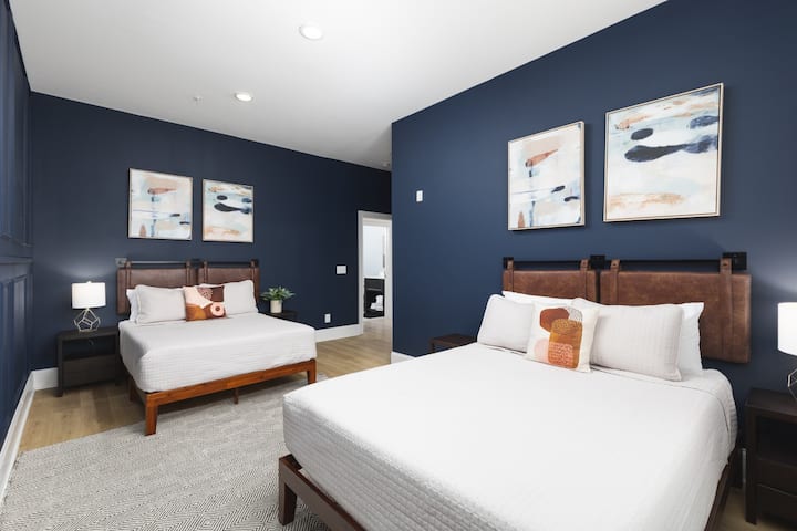 Hip New Condo Near Broadway, Trendy Area - 5 Beds! - Nashville, TN