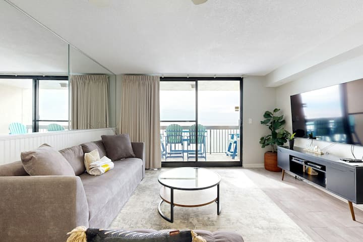 1br Oceanview 11th-floor | Balcony | Pool - Destin, FL