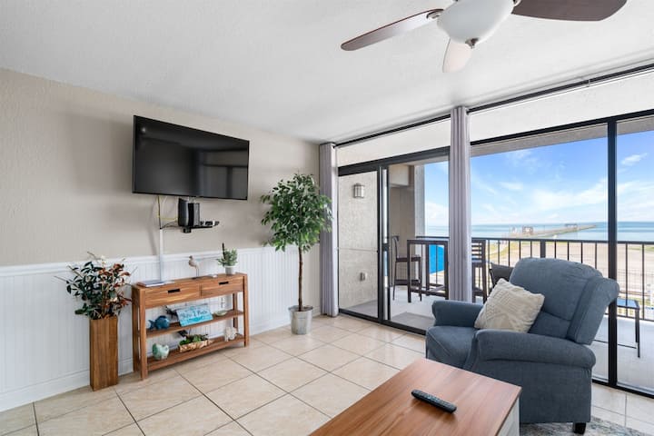 Shore 2 Please | Water Views, Pool, Hot Tub - Rockport, TX