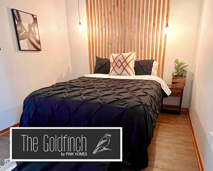 The Goldfinch: 2 Bed Townhouse Mins To University - Pittsburg, KS