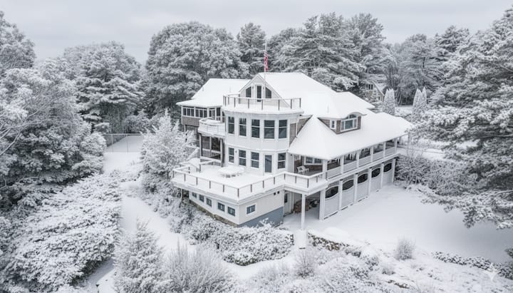 Luxe Coastal Estate | Tennis, Beach, Firepit, View - York, ME
