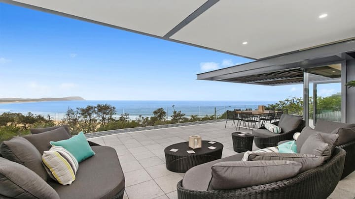 The Rise | Ocean Views , Walk To Beach | Accom Hol - Terrigal