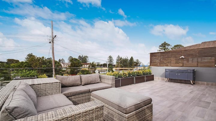 Ciao Bella | Water Views , Wifi | Accom Holidays - Terrigal