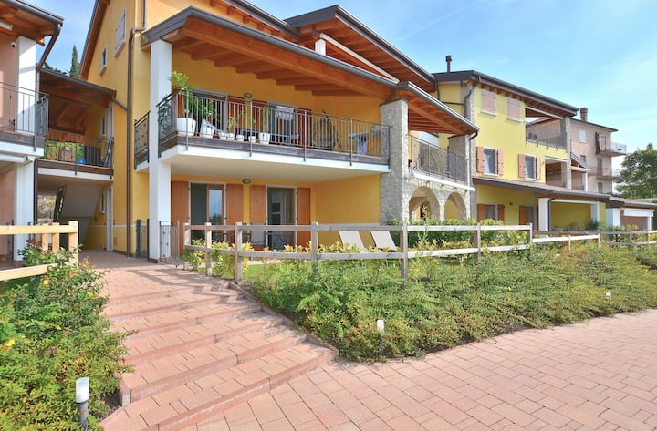 Apartment Borgo Montagna With Pool - San Zeno di Montagna