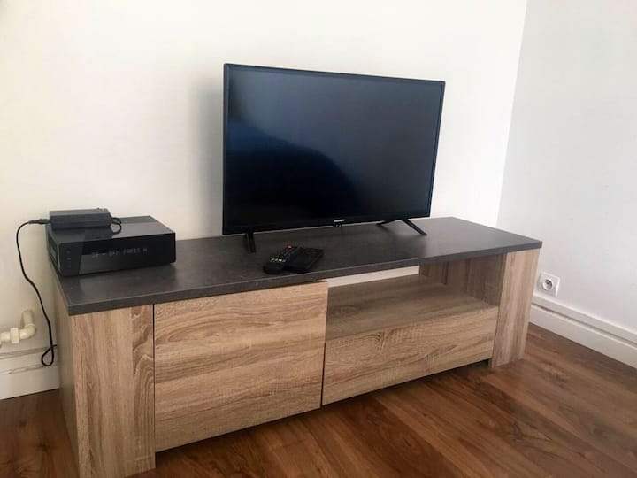Studio Lumineux à Clichy 27 M² + Parking - ibis Paris Porte de Clichy Centre