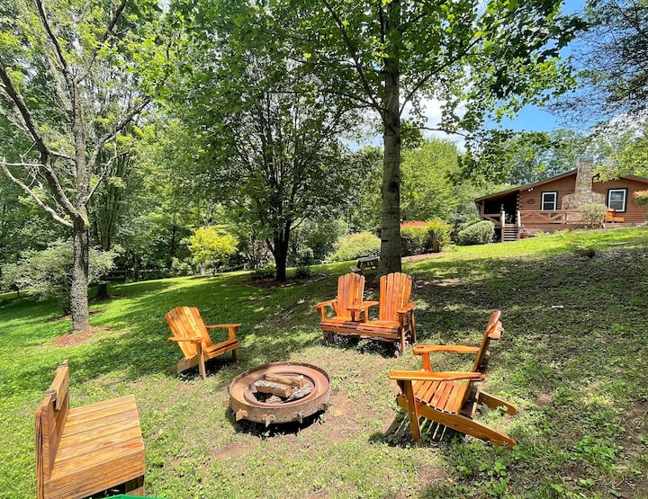 Grumpy Bear Cabin - Murphy, NC
