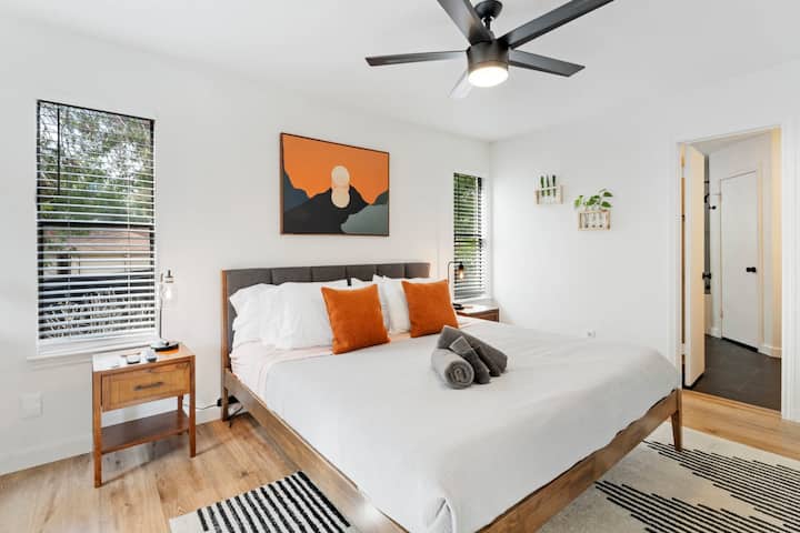 Desert Vibes|relax In Mid Century Modern Elegance - Austin, TX