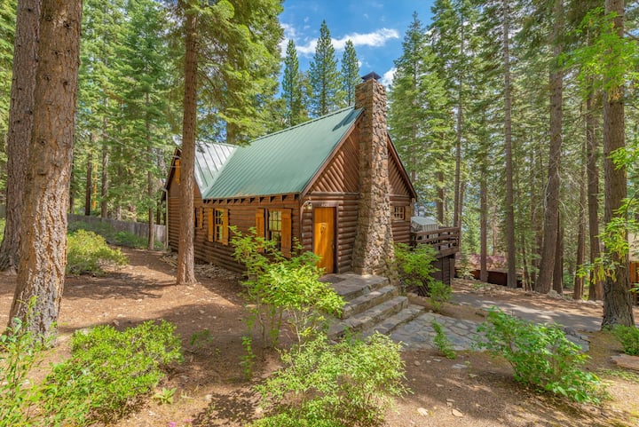 Gundy's Getaway In Carnelian Bay - North Lake Tahoe, CA