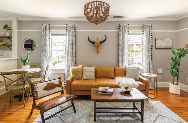 Harvest Moon - Designer Hideaway With Rustic Charm - Decatur, GA