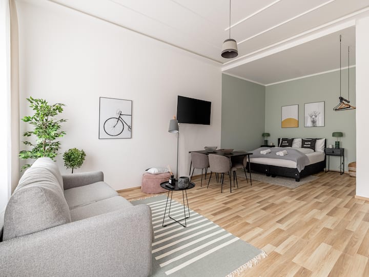 Villach Kirchenplatz | Suite Xl (28 + Nights) - Villach
