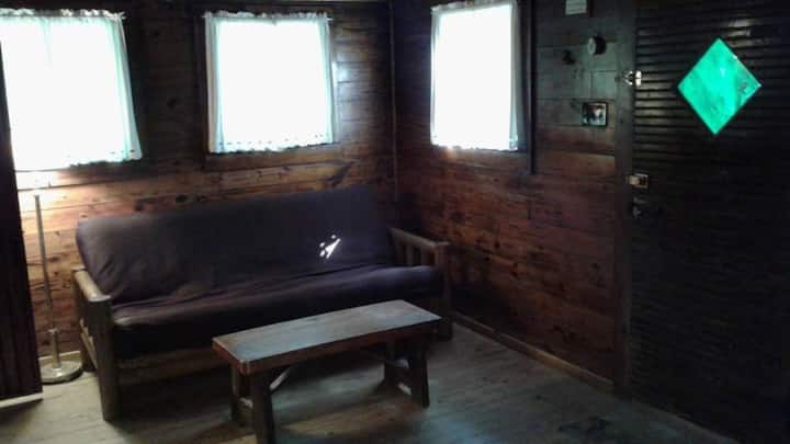 Five Points~lake Hamilton: Cabin#2 - Hot Springs, AR
