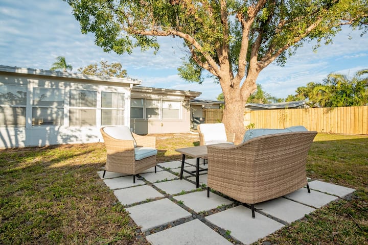 King Bed, Near Siesta Beach, Lido, And Downtown! - 西埃斯特基