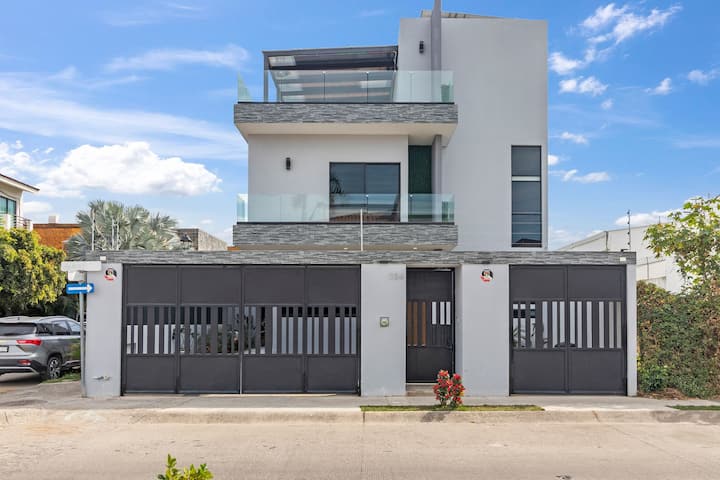 6-bedroom House In Beautiful Puerto Vallarta - Puerto Vallarta