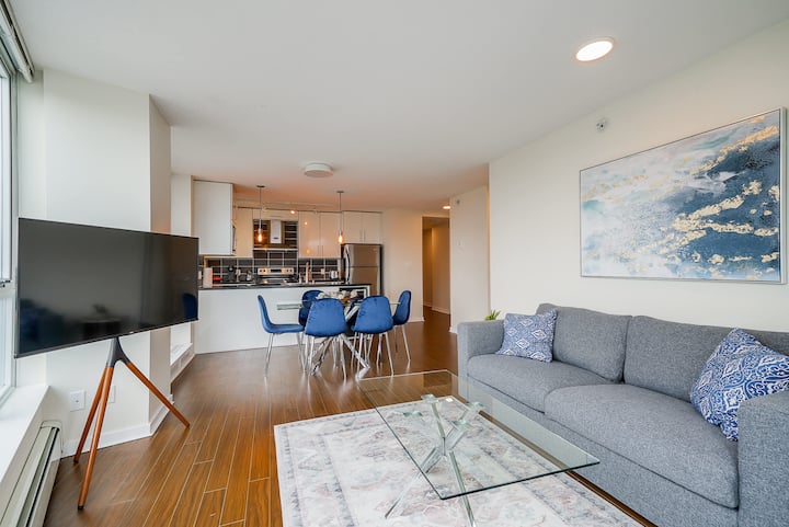 Gorgeous Unit With Beautiful City Views - Vancouver