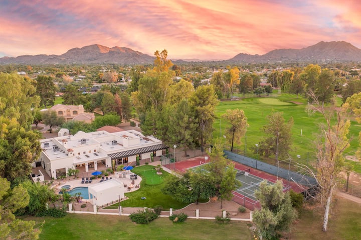 Hózhó On The Course | Pool | Tennis | Pickleball - Phoenix, AZ