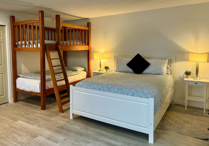 Heron’s Landing - Studio @ Pacific Shores - Parksville