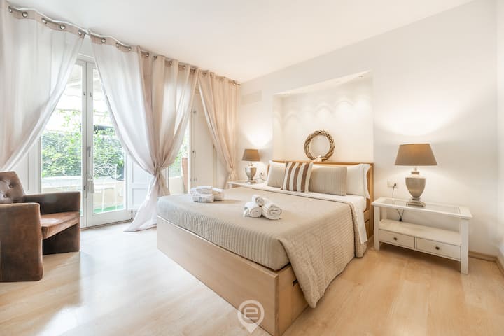Charming Apartment In The City Center - Cagliari