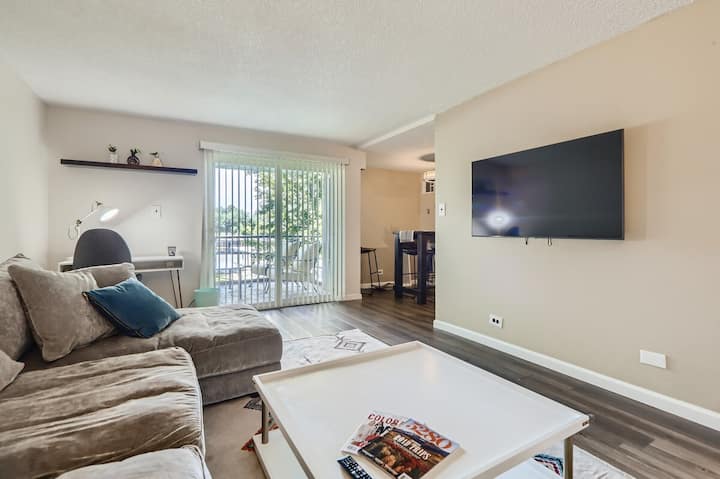 Corporate Travelers, Nurses And Nomads 1b/1b - Denver, CO