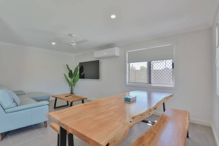 Fully Air-conditioned Home In Bargara Up To 4 Beds - Bundaberg Central